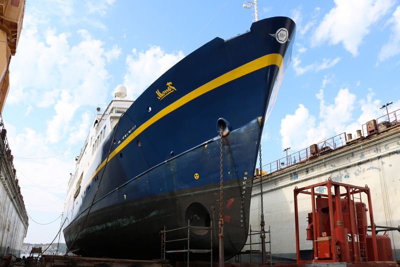 Cruise Ship Monet Sails into Large Dock